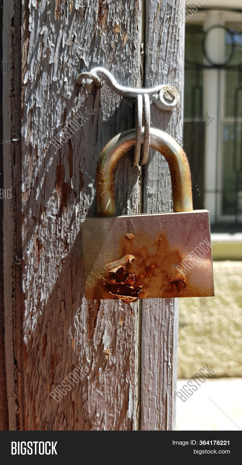 Old Rusty Padlock Image & Photo (Free Trial) | Bigstock