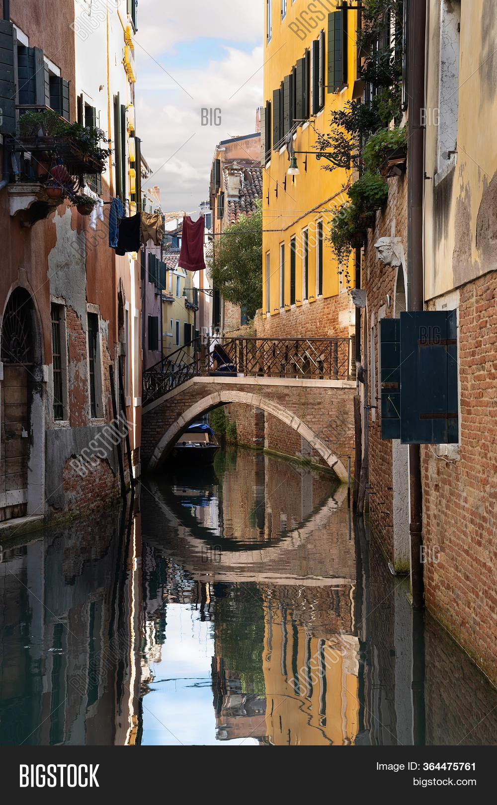 Street Canal, Small Image & Photo (Free Trial) | Bigstock