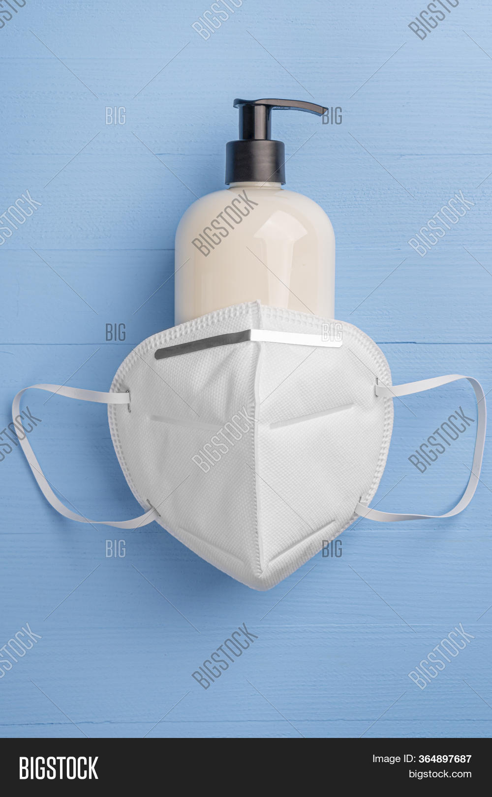 White N95 Respiratory Image & Photo (Free Trial) | Bigstock