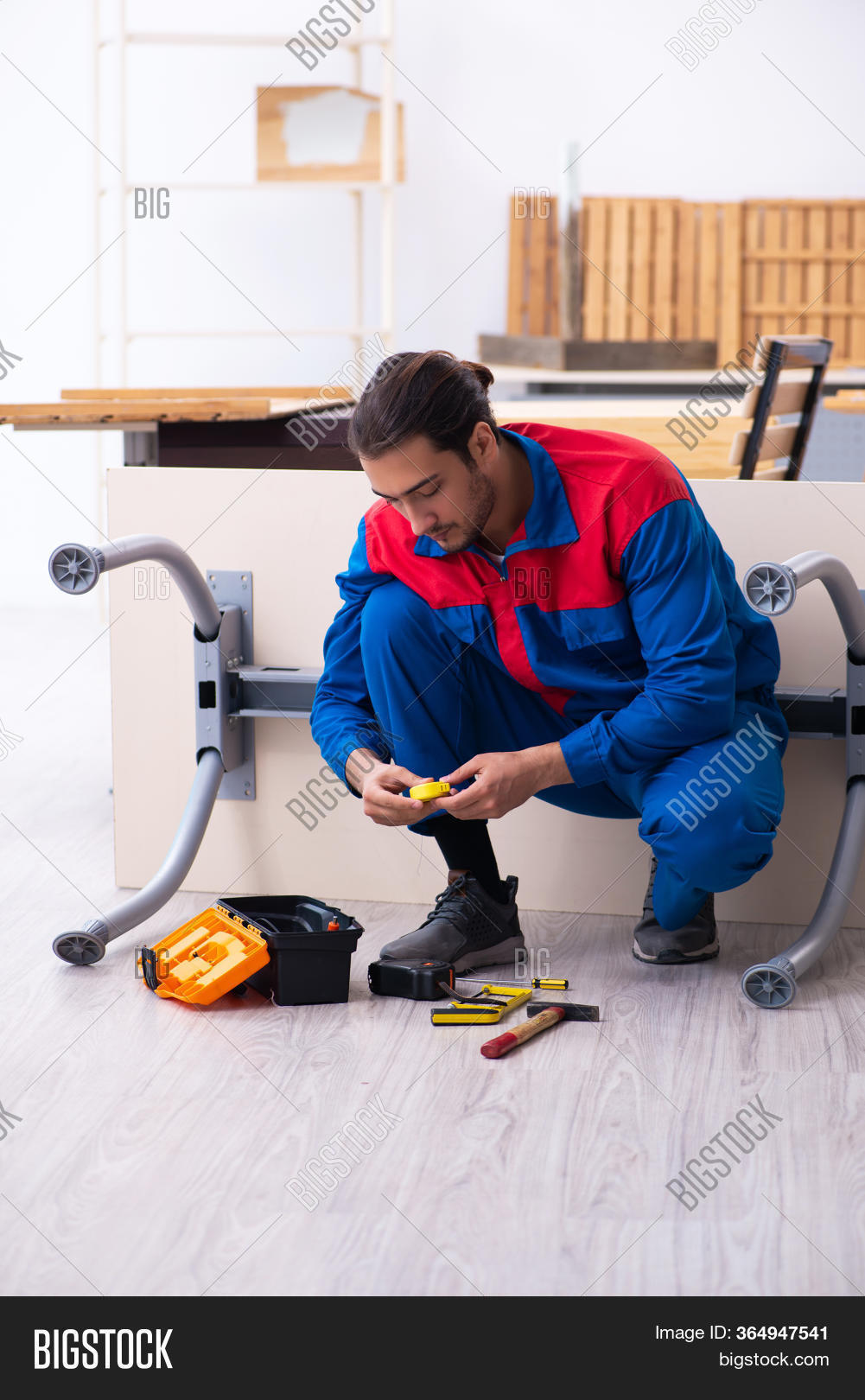 Young Male Contractor Image & Photo (Free Trial) | Bigstock