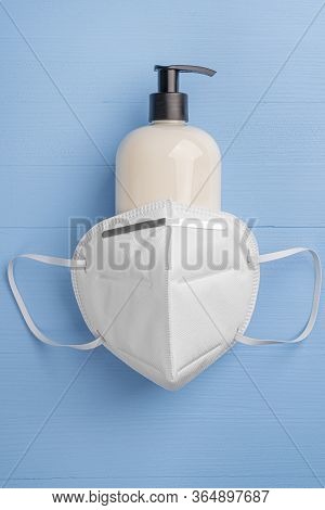 White N95 Respiratory Image & Photo (Free Trial) | Bigstock
