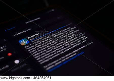 Ipad Ipad Os 16 Logo Image & Photo (Free Trial) | Bigstock