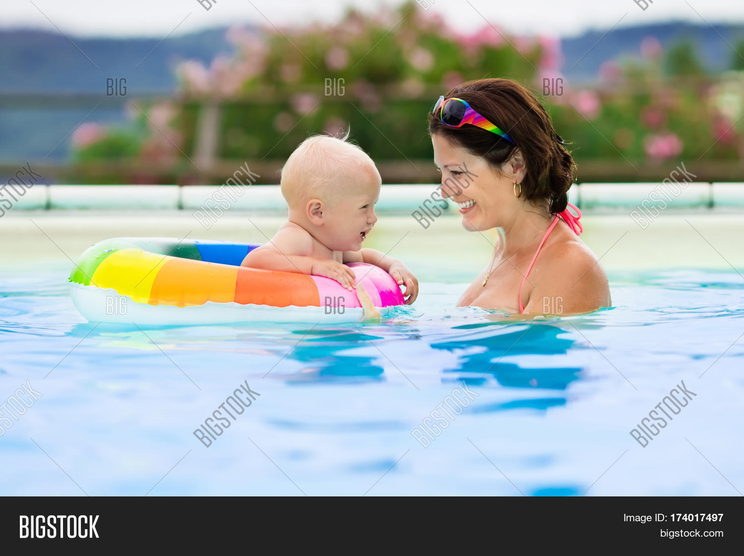 Mother Baby Swimming Image & Photo (Free Trial) | Bigstock