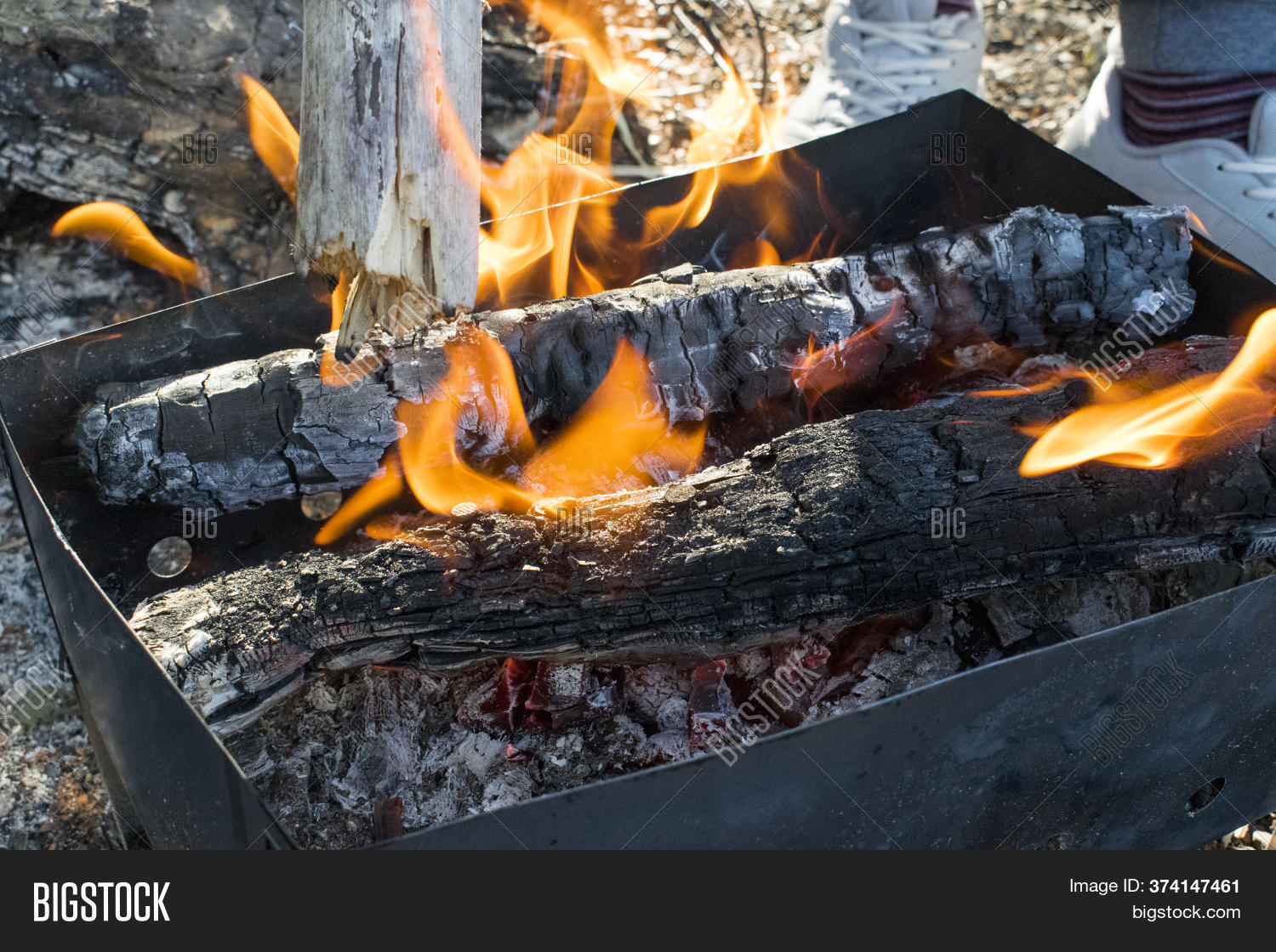 Fire Burning, Barbecue Image & Photo (Free Trial) | Bigstock