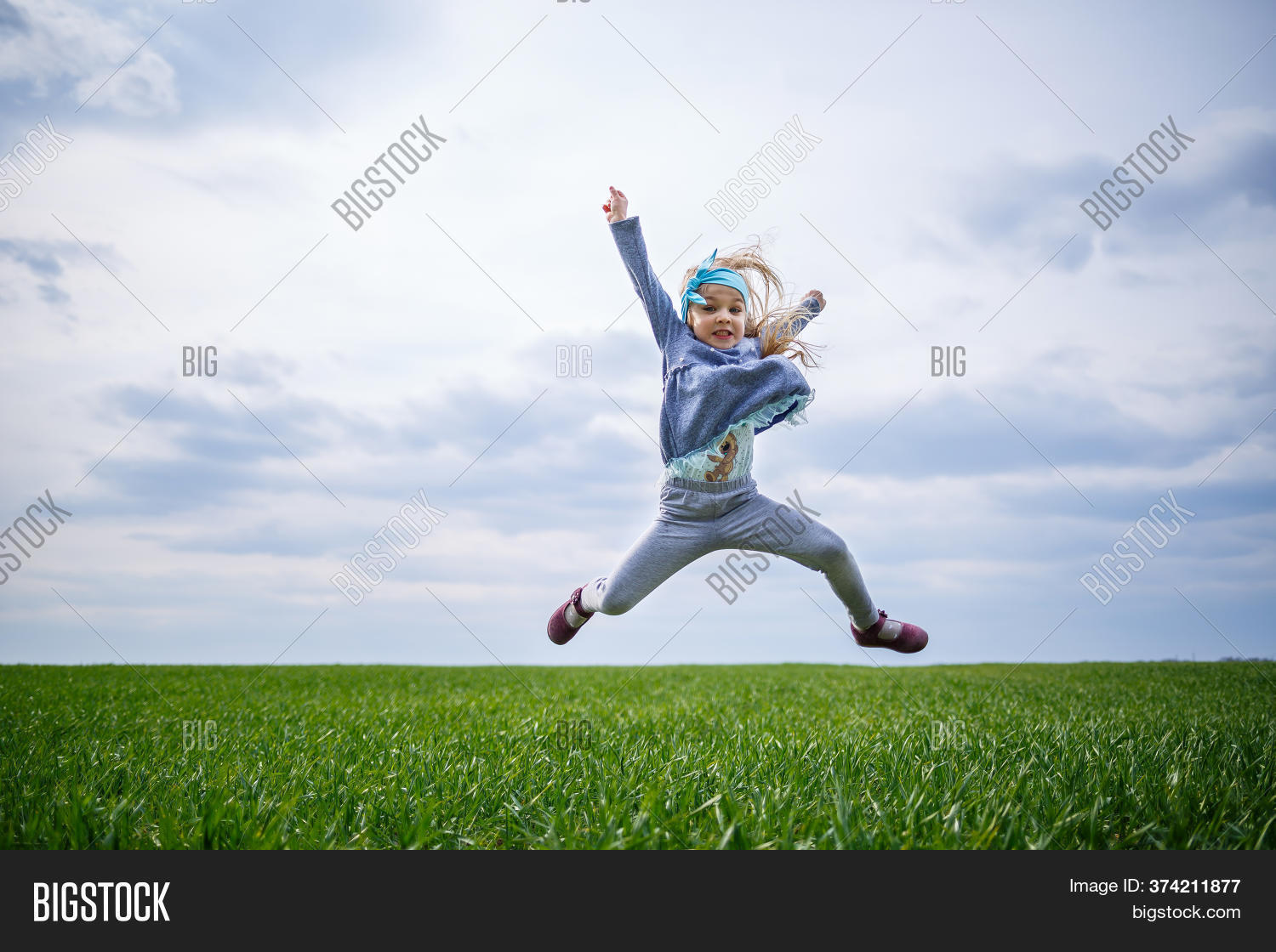 Little Girl Child Runs Image & Photo (Free Trial) | Bigstock