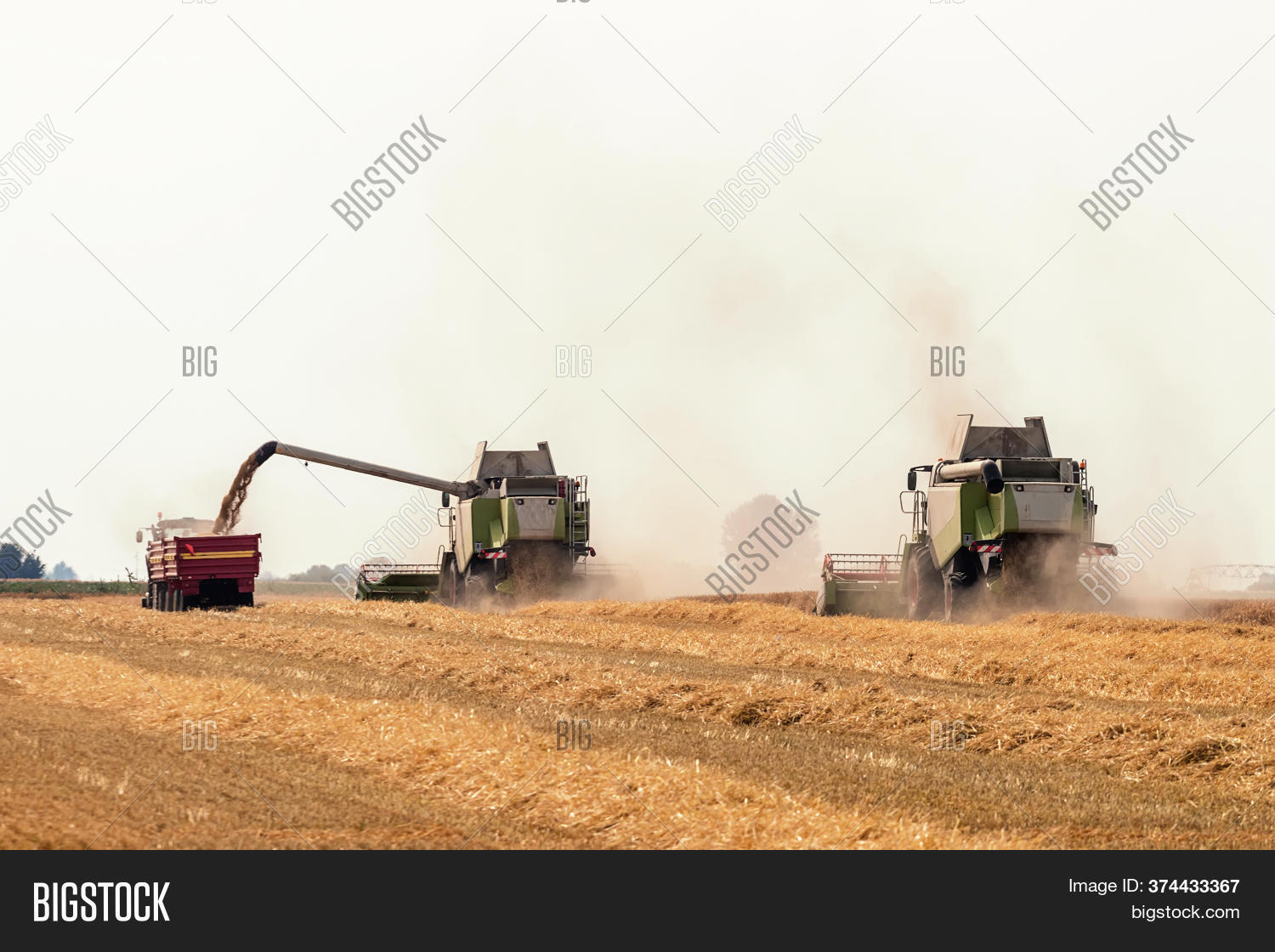Combine Harvester Image & Photo (Free Trial) | Bigstock