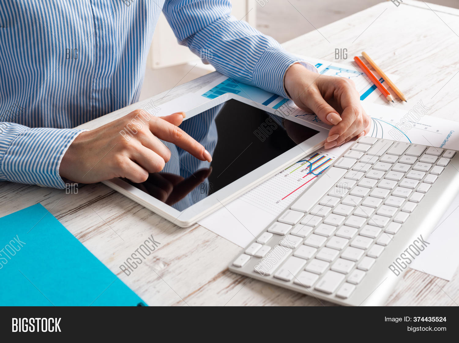 Manager Using Tablet Image & Photo (Free Trial) | Bigstock