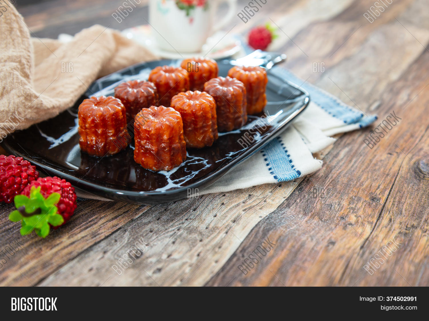 Canele Small French Image & Photo (Free Trial) | Bigstock