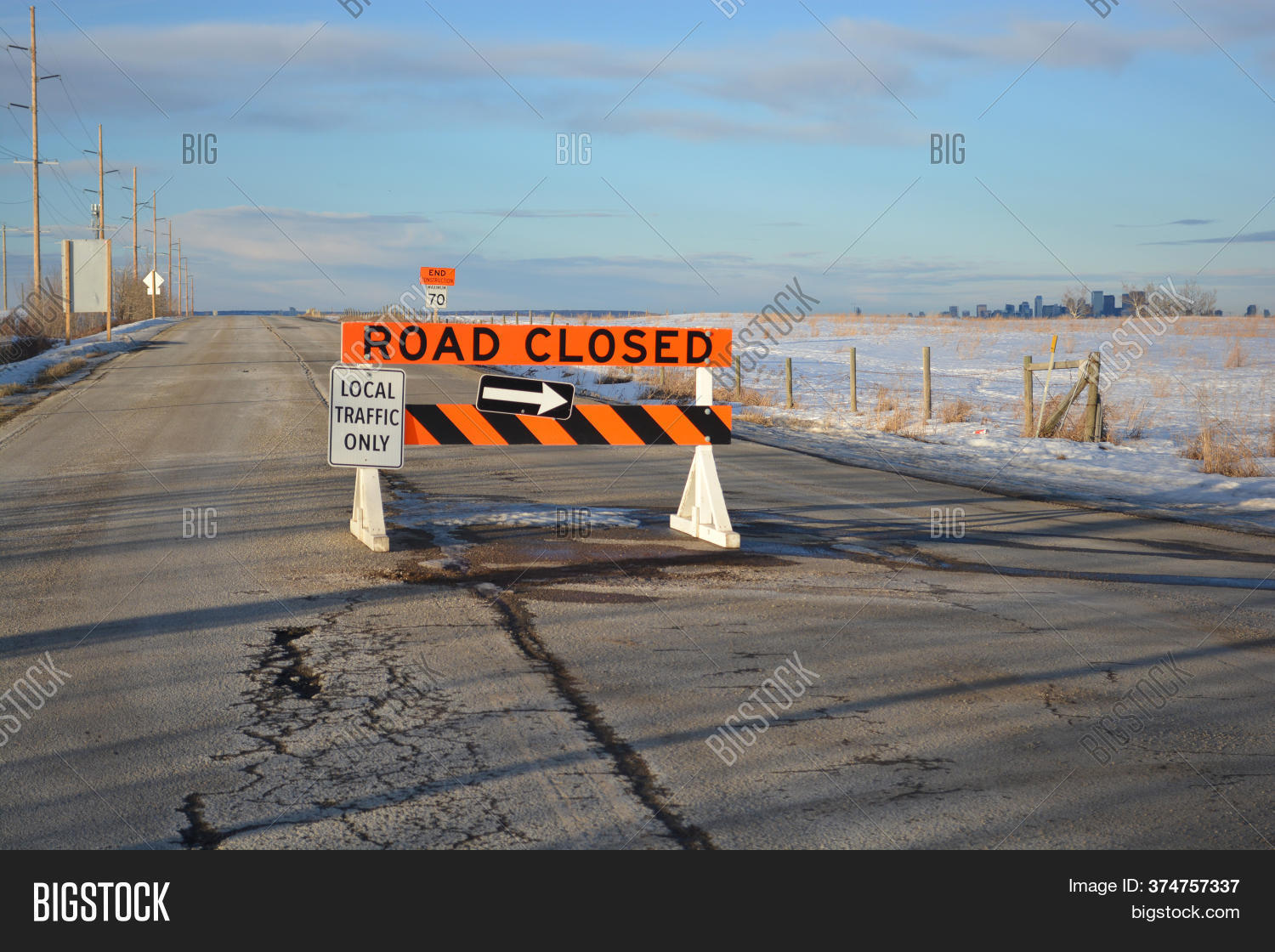 Road Closed Sign - Image & Photo (Free Trial) | Bigstock