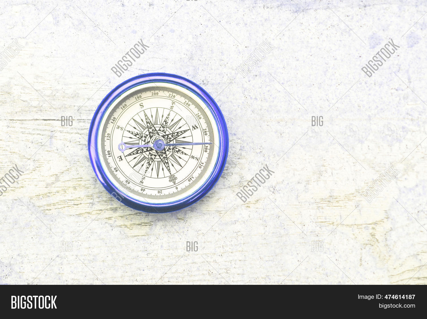 Round Compass On Image & Photo (Free Trial) | Bigstock