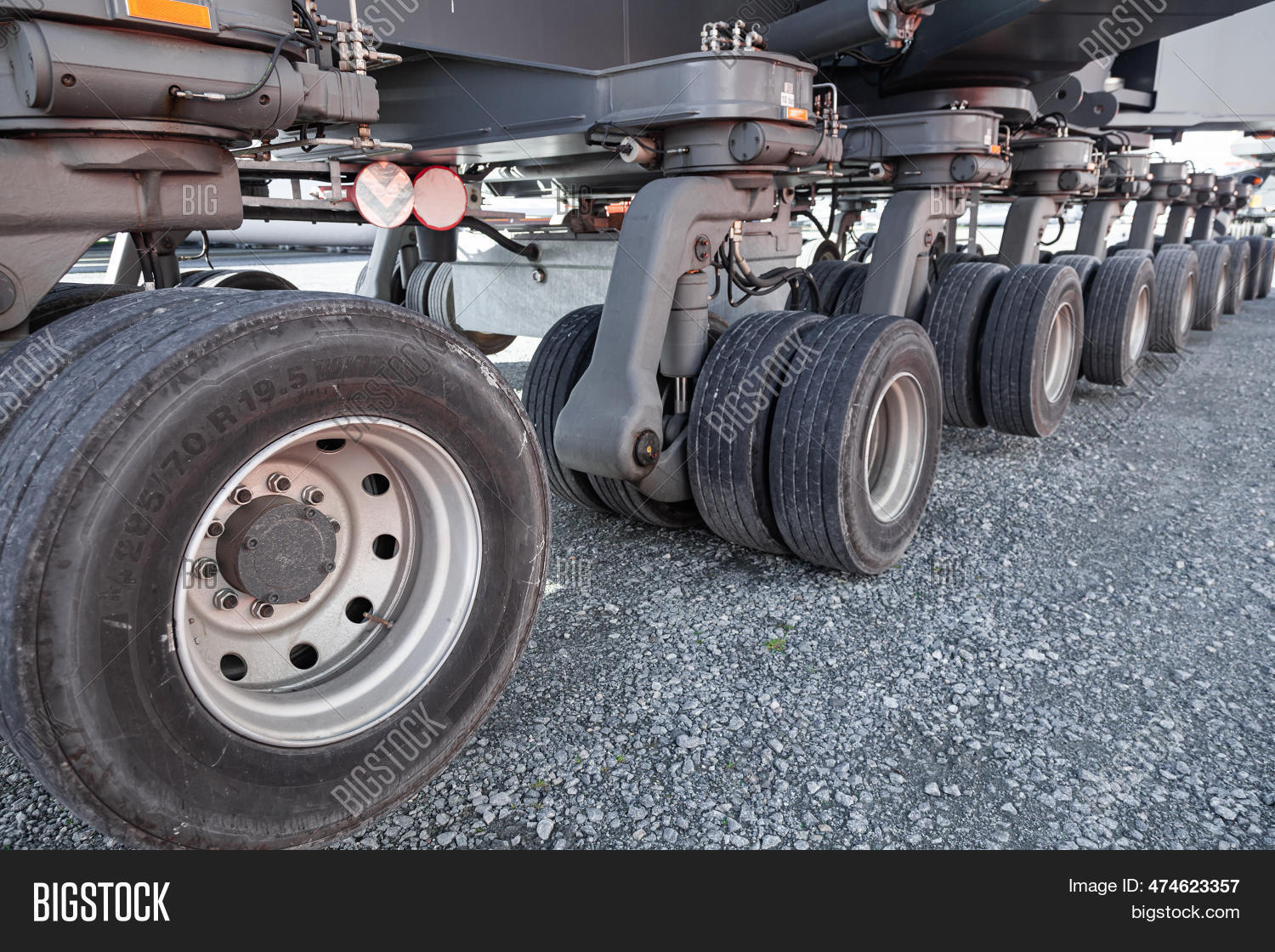 Chassis Large Truck Image & Photo (Free Trial) | Bigstock
