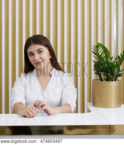 Female Receptionist Image & Photo (Free Trial) | Bigstock