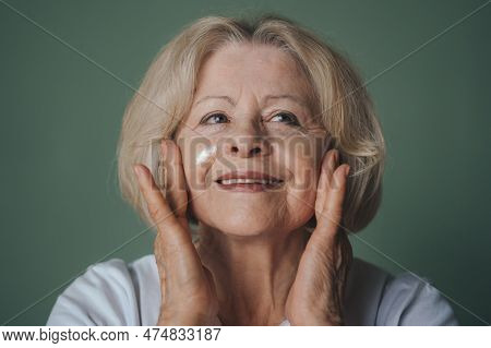 Front View Portrait Image & Photo (Free Trial) | Bigstock