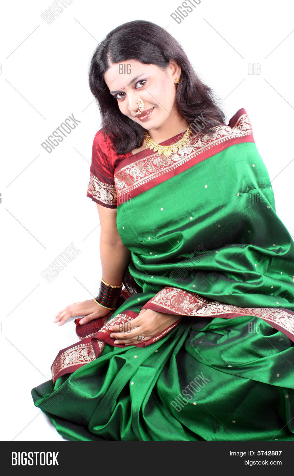 Indian Lady Sari Image & Photo (Free Trial) | Bigstock