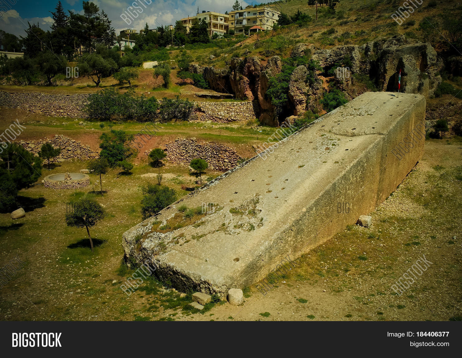 Colossal Boulder Aka Image & Photo (Free Trial) | Bigstock