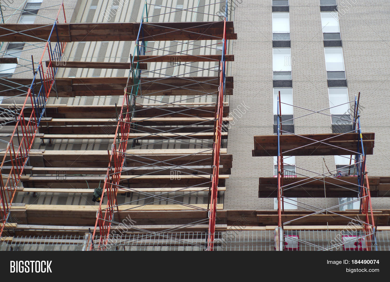 Skyscraper Scaffold Image & Photo (Free Trial) | Bigstock