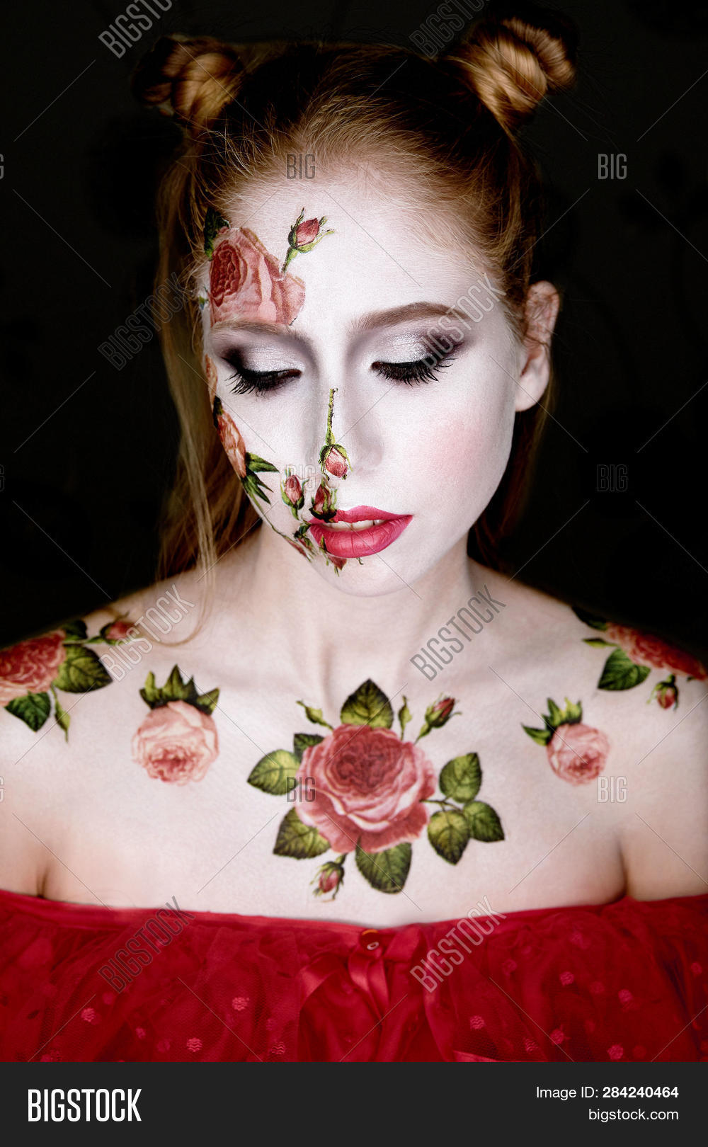 Creatyve Bodyart, Red Image & Photo (Free Trial) | Bigstock