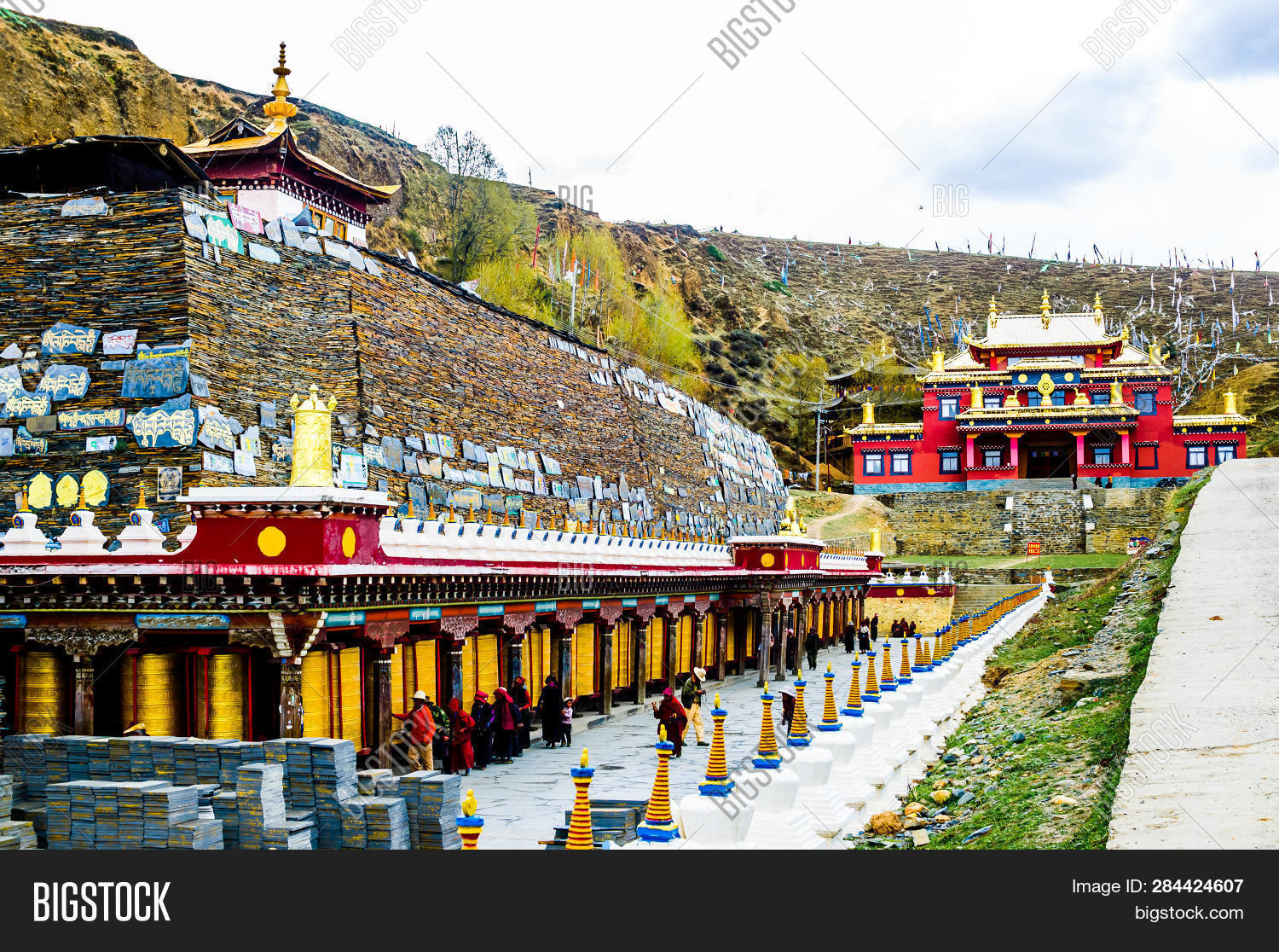 Tagong Village Heping Image & Photo (Free Trial) | Bigstock