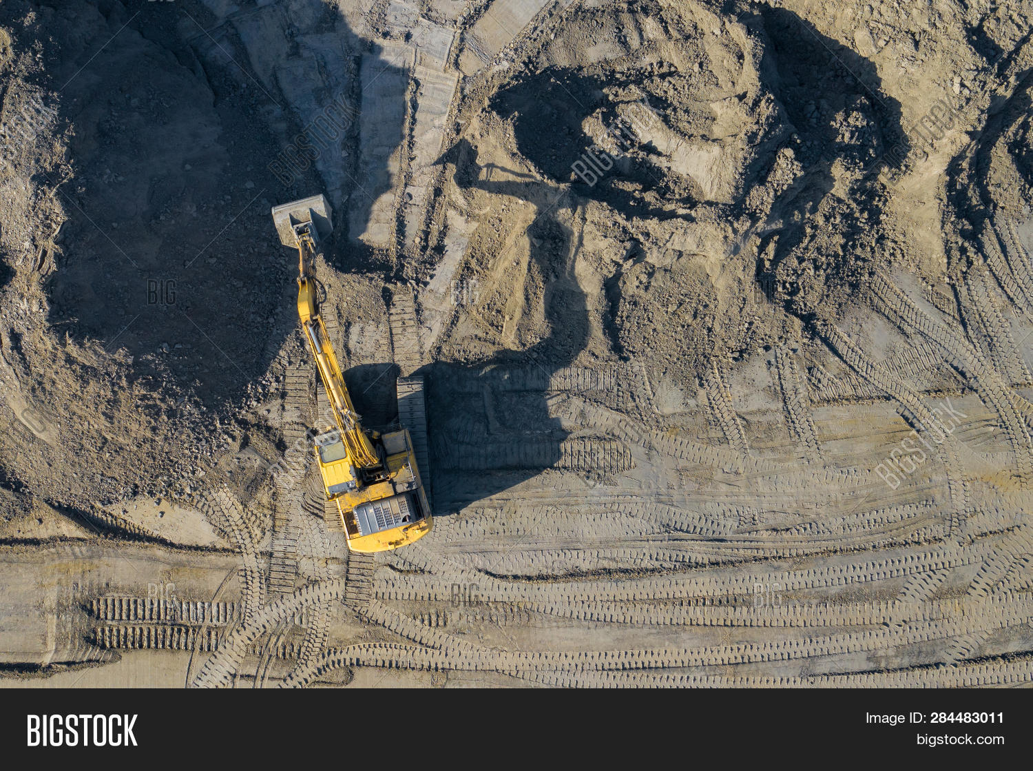 Aerial View Excavator Image & Photo (Free Trial) | Bigstock