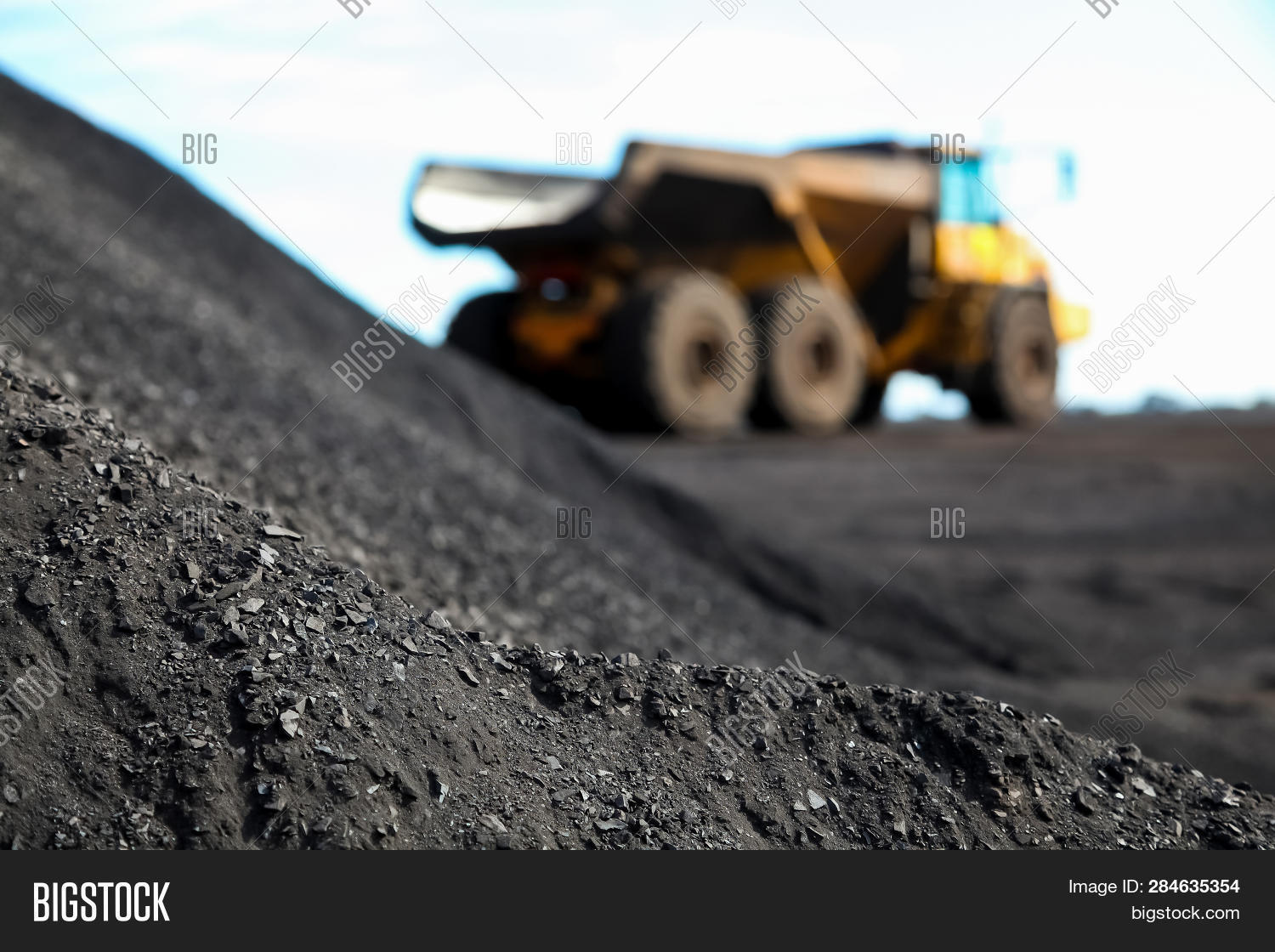 Mining Dump Truck Image & Photo (Free Trial) | Bigstock