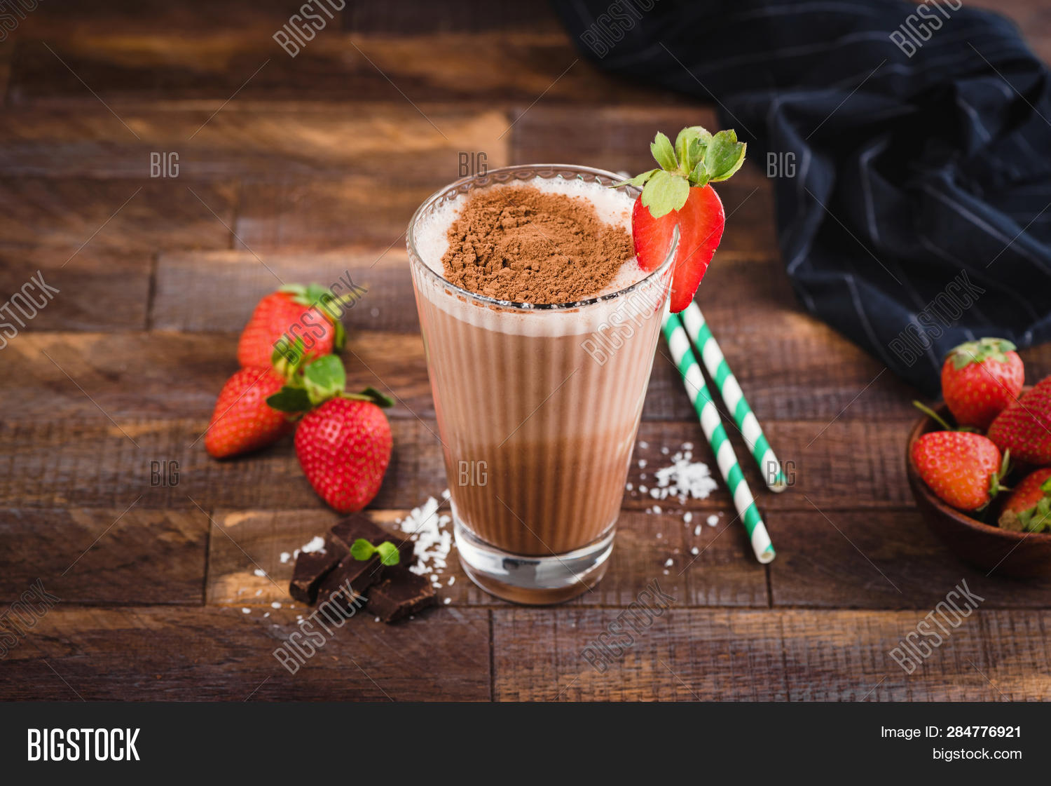 Chocolate Milkshake Image & Photo (Free Trial) | Bigstock