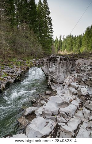 Upper Rogue River Image & Photo (Free Trial) | Bigstock