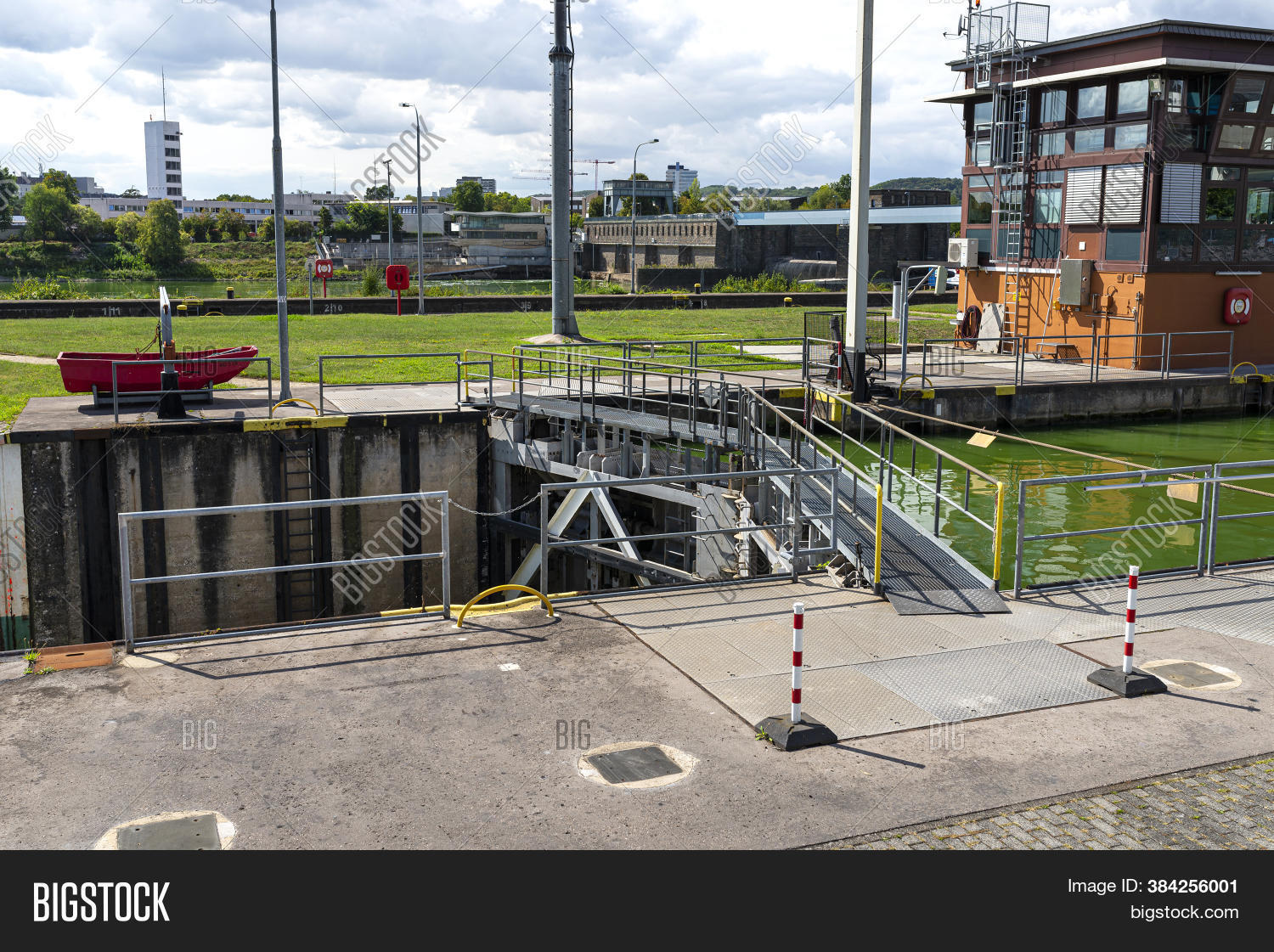 Canal Lock Closed Image & Photo (Free Trial) | Bigstock
