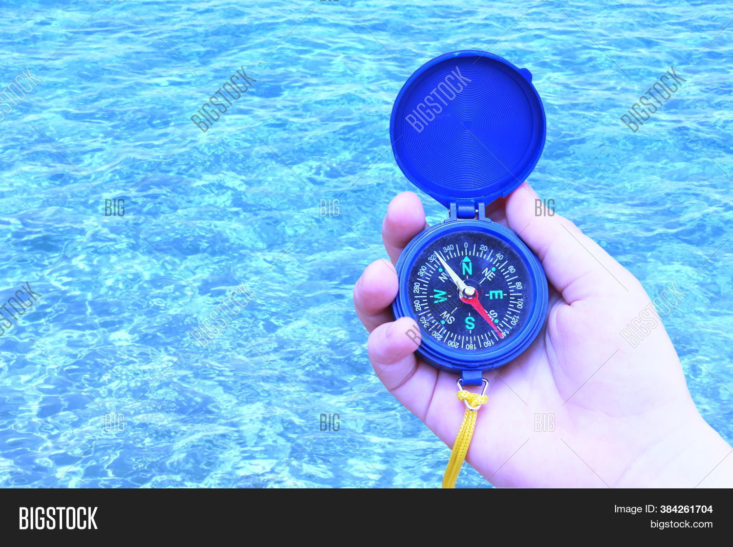 Round Compass On Image & Photo (Free Trial) | Bigstock