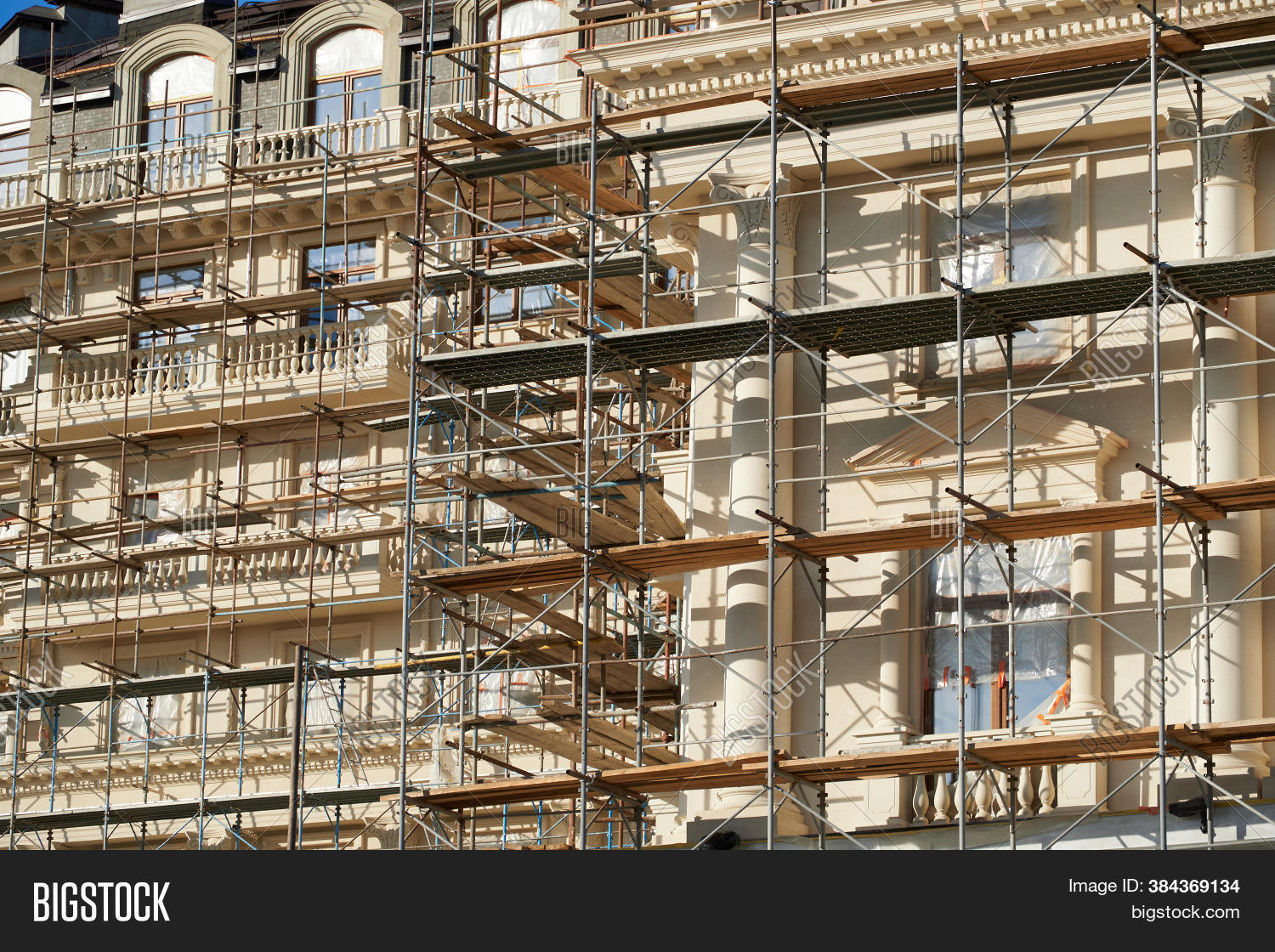 Scaffolding New Image & Photo (Free Trial) | Bigstock