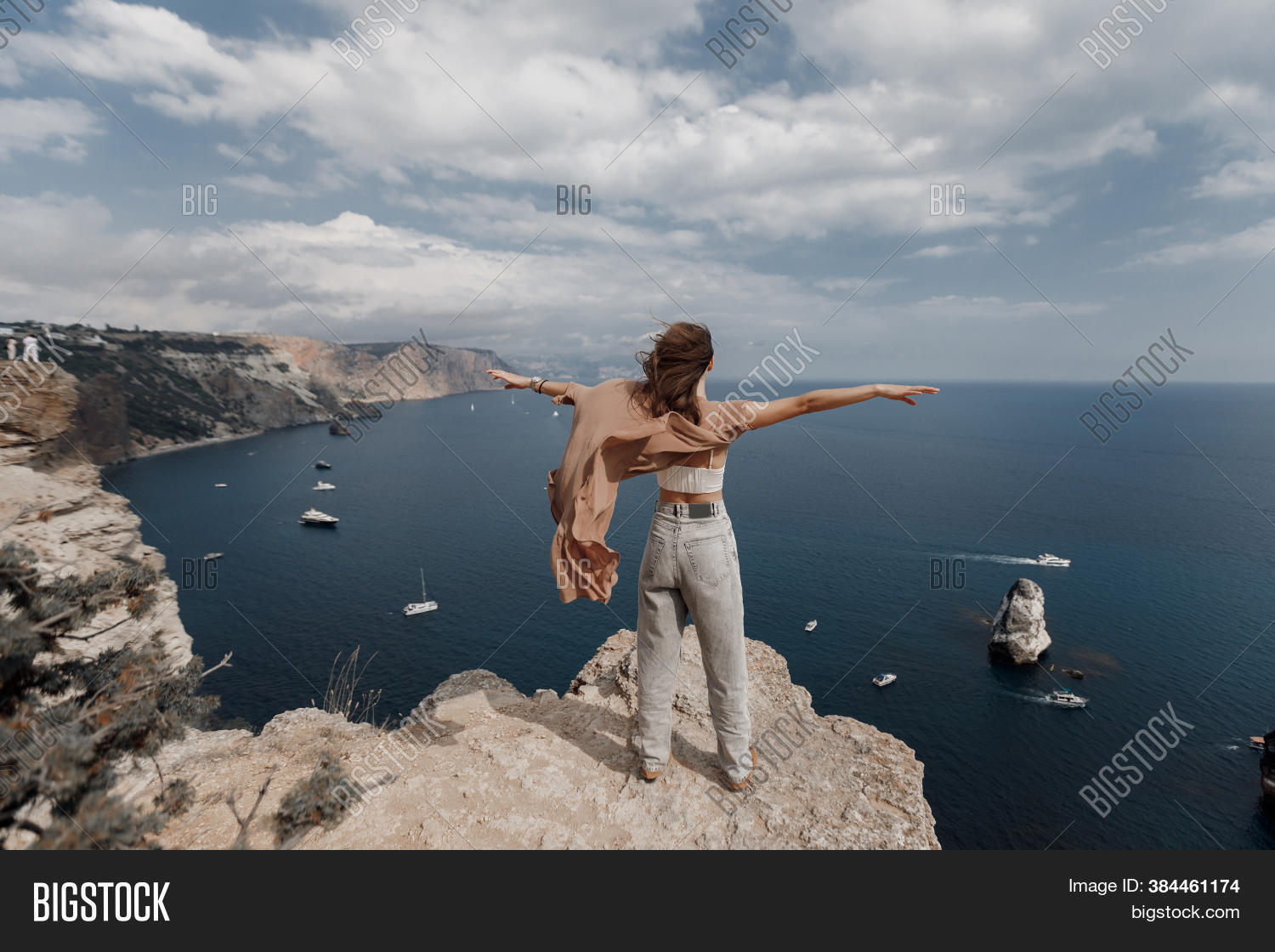 Pretty Woman On Edge Image & Photo (Free Trial) | Bigstock