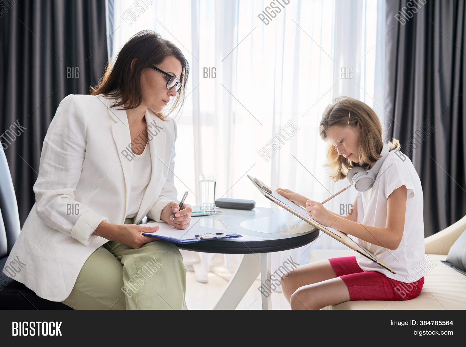 Child Psychologist Image & Photo (Free Trial) | Bigstock