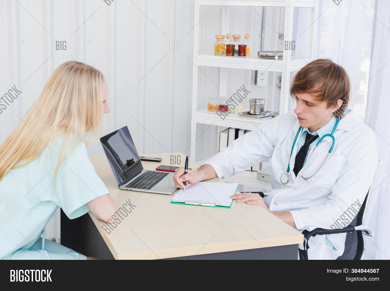 Doctor Diagnoses Image & Photo (Free Trial) | Bigstock