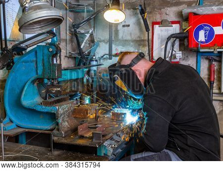 Electric Welding Image & Photo (Free Trial) | Bigstock