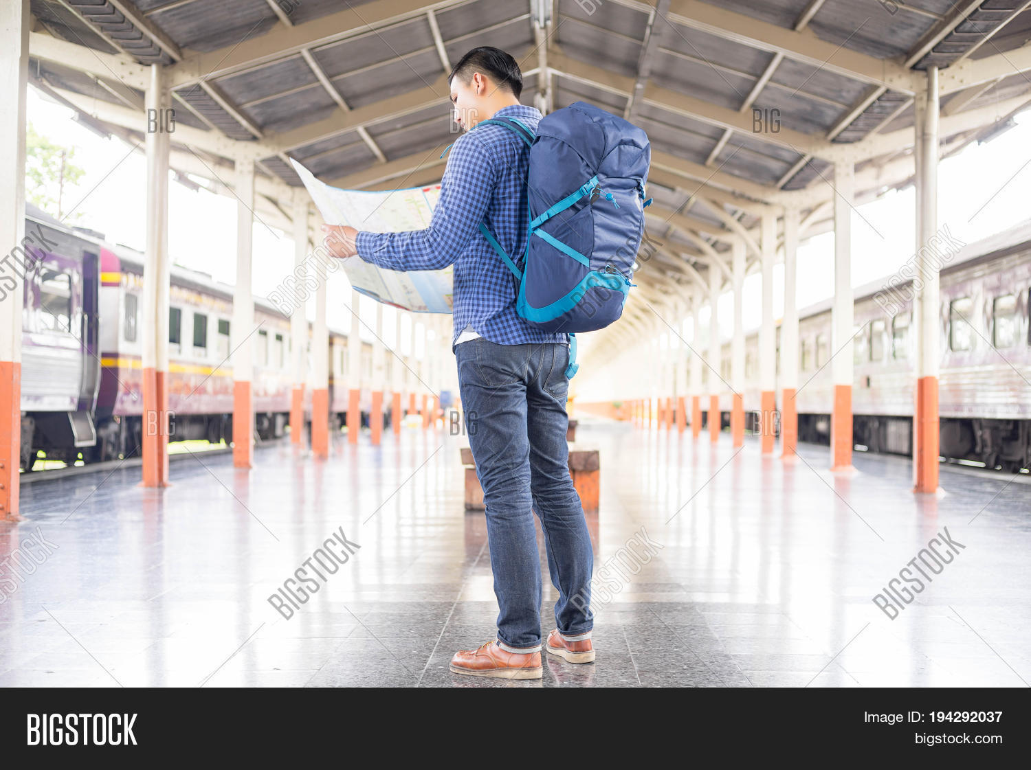 Man Traveler Image & Photo (Free Trial) | Bigstock