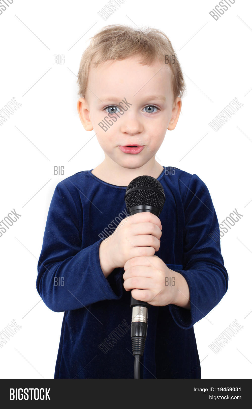 Little Girl Singing Image & Photo (Free Trial) | Bigstock