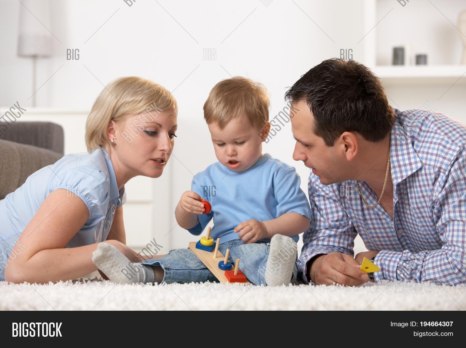 Imagen y foto Nuclear Family One (prueba gratis) | Bigstock