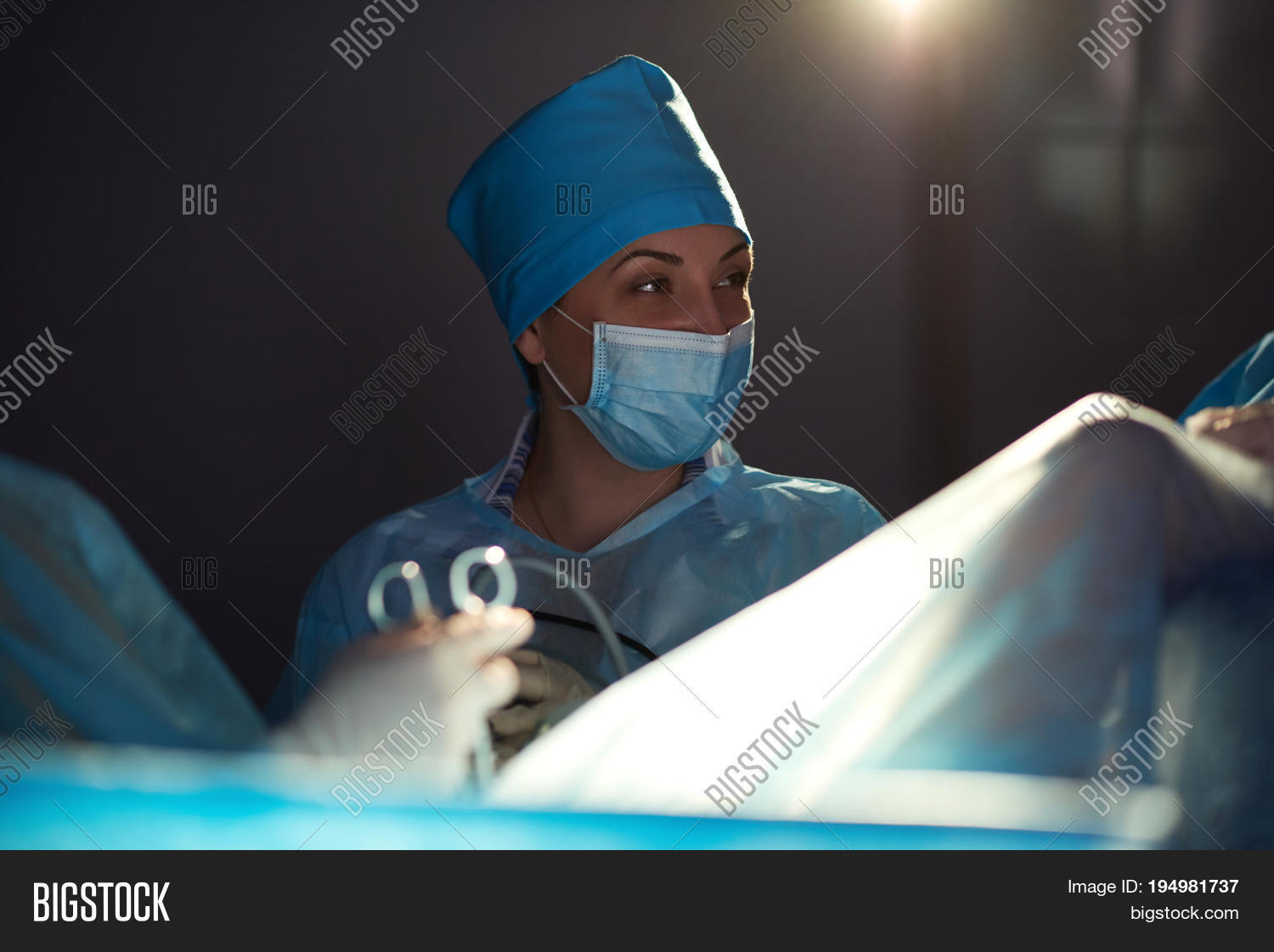 Female Surgeon Wearing Image & Photo (Free Trial) | Bigstock