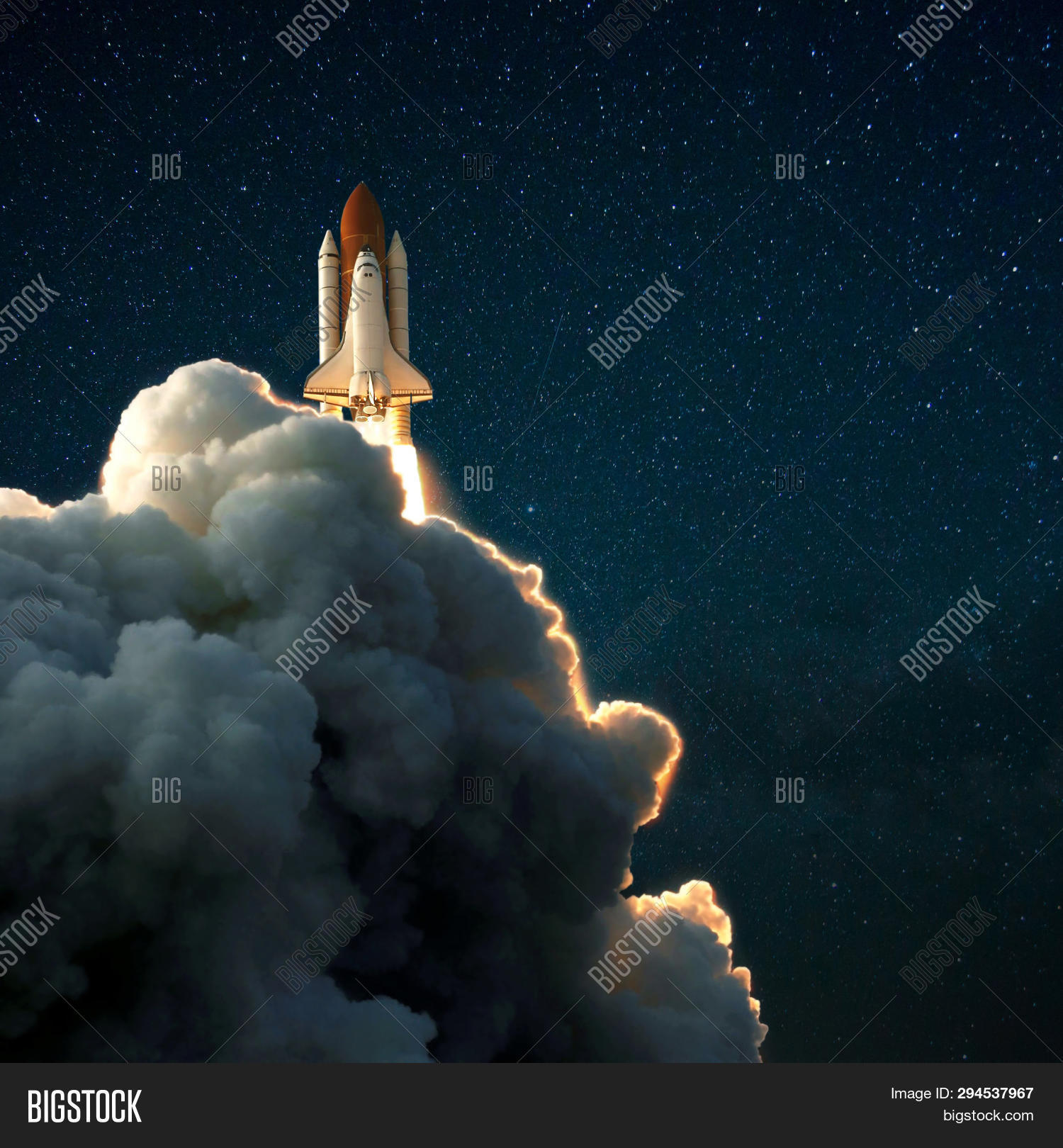 Spacecraft Flies Into Image & Photo (Free Trial) | Bigstock