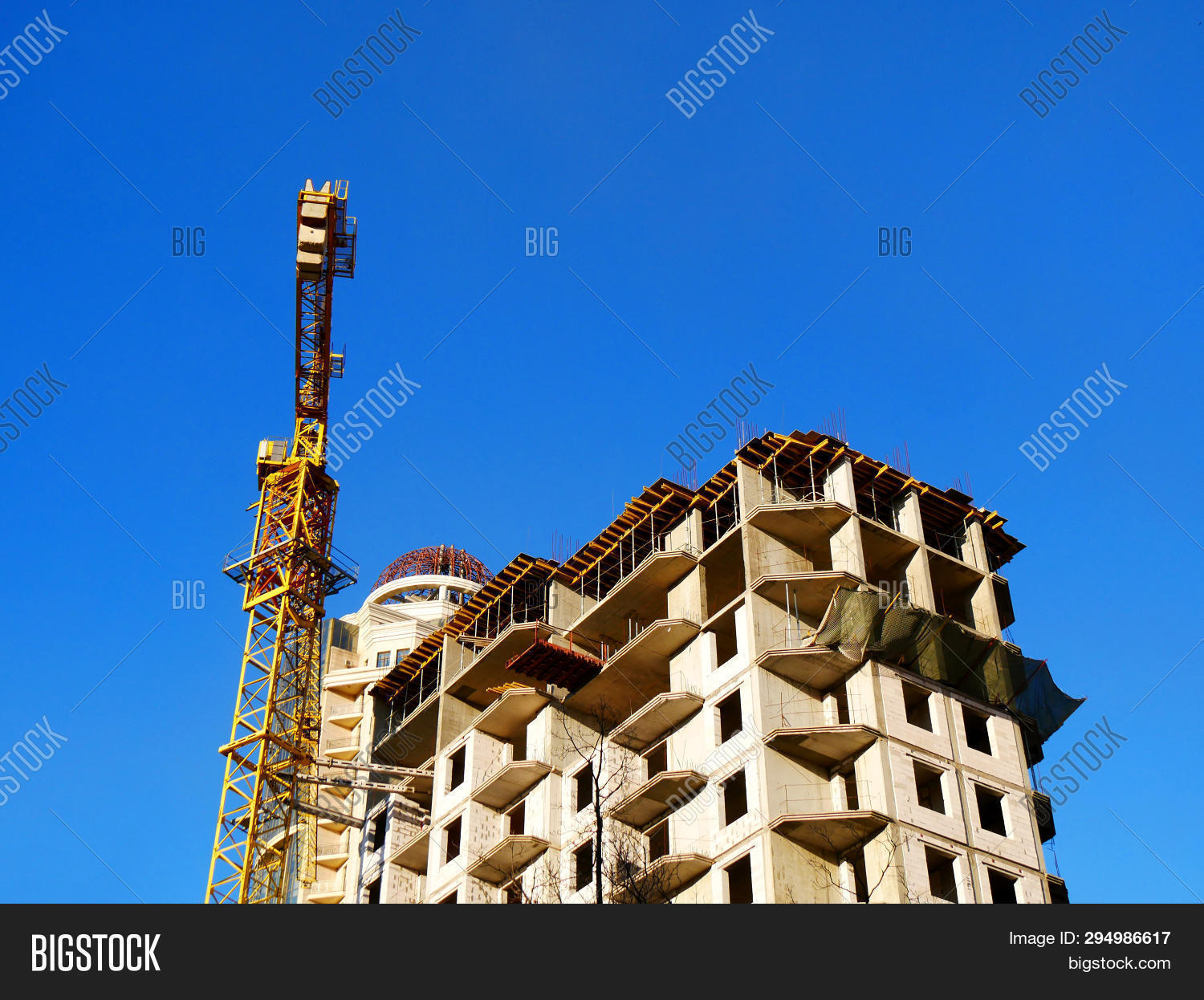 Tower Crane Building Image & Photo (Free Trial) | Bigstock
