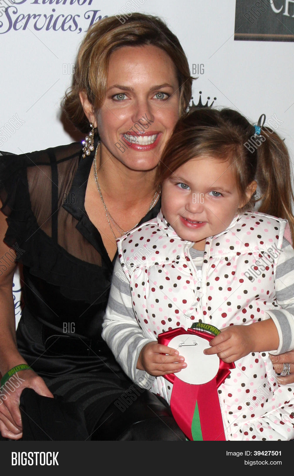 LOS ANGELES - NOV 25: Image & Photo (Free Trial) | Bigstock