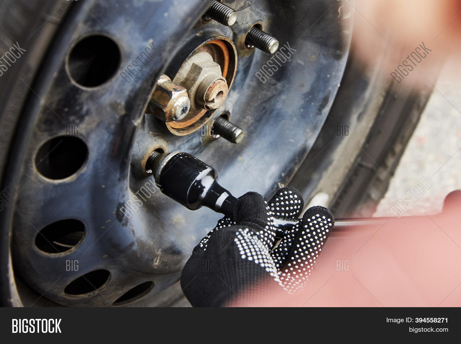 Woman Removes Wheel Image & Photo (Free Trial) | Bigstock