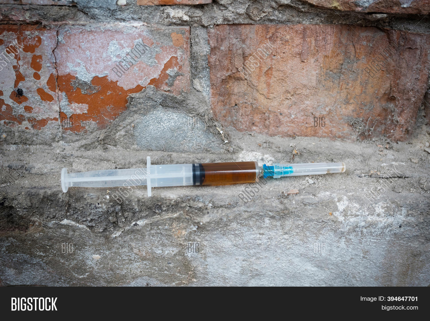 Syringe Narcotic Image & Photo (Free Trial) | Bigstock