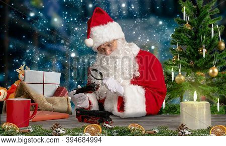 Santa Claus Checks Image & Photo (Free Trial) | Bigstock