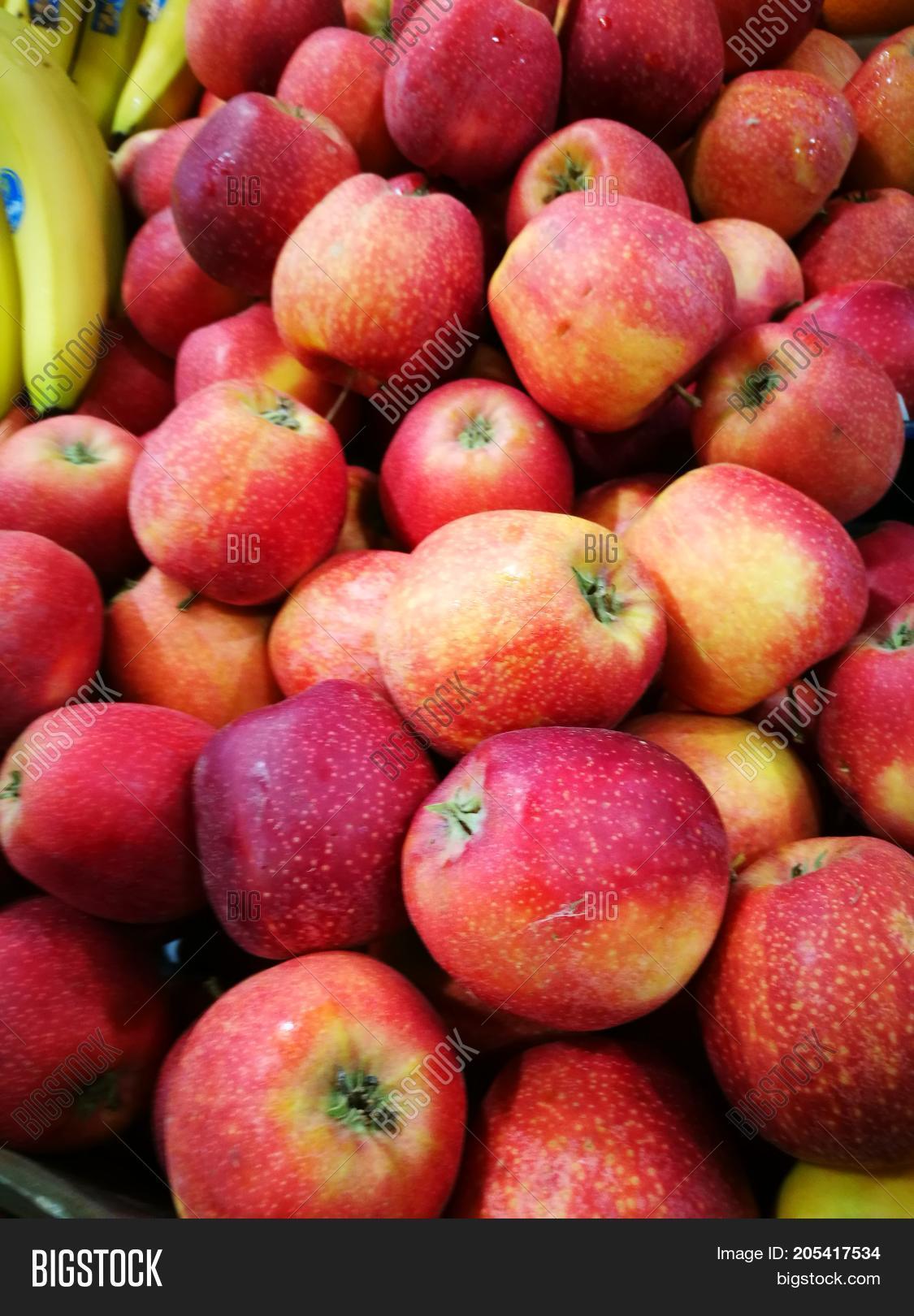 Apple Farmer's Market Image & Photo (Free Trial) | Bigstock