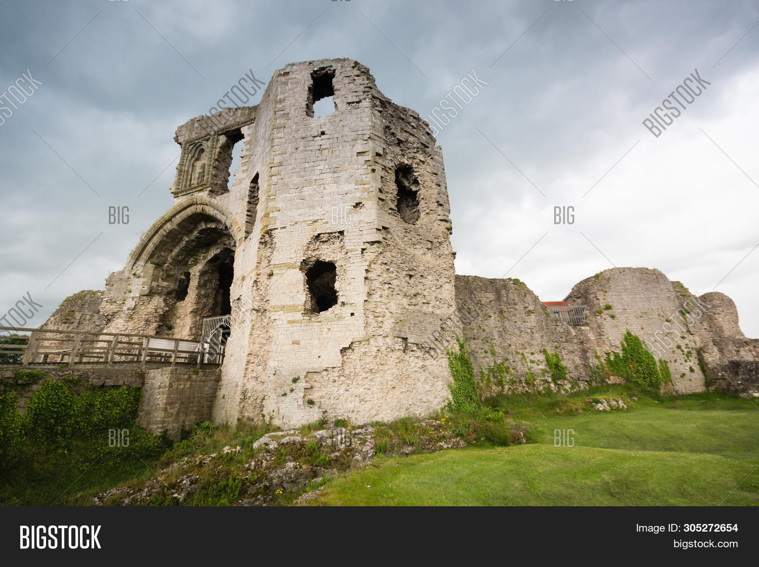 Ruined Gate House Image & Photo (Free Trial) | Bigstock
