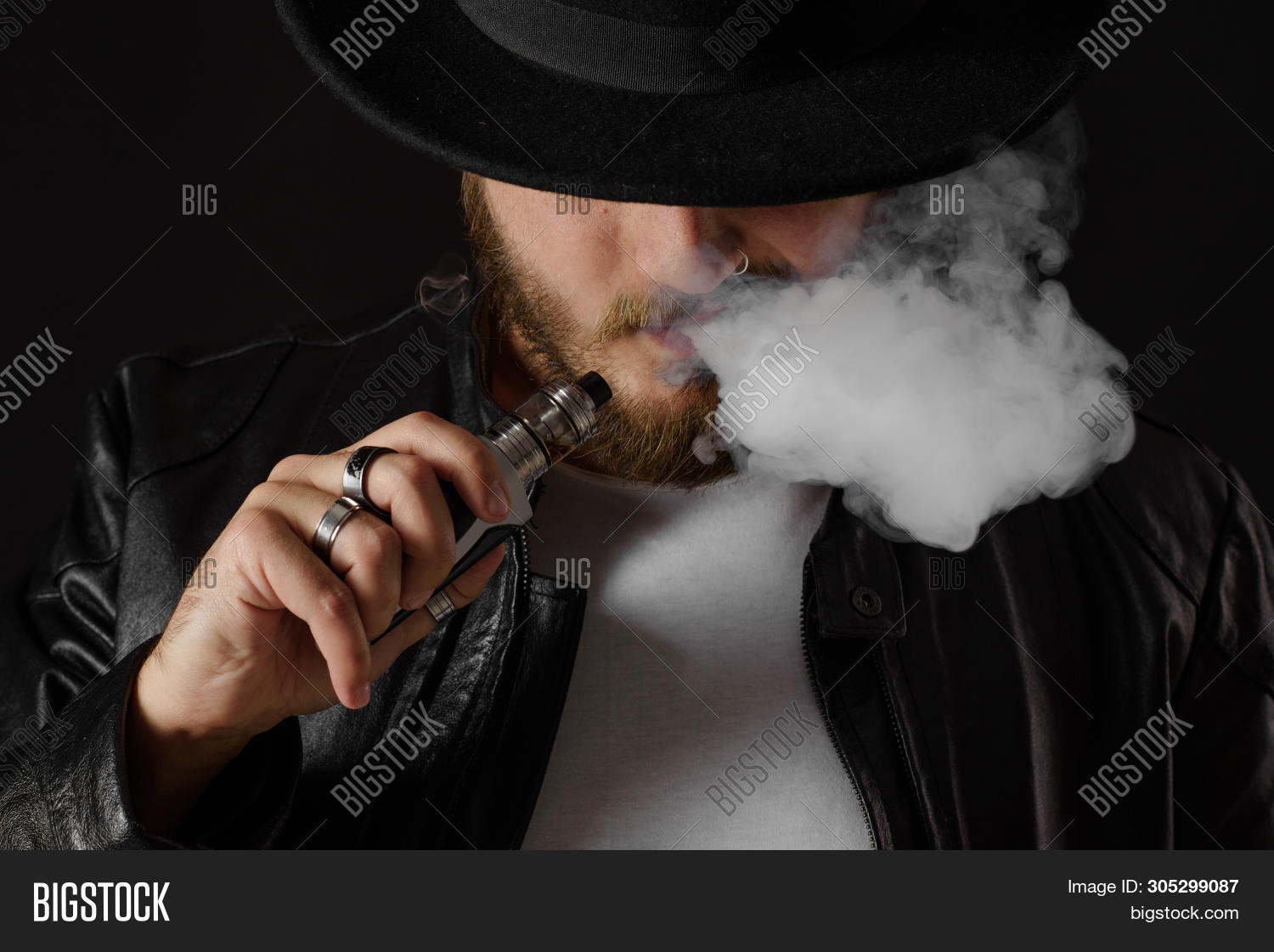 Man Vaping Mod Image & Photo (Free Trial) | Bigstock