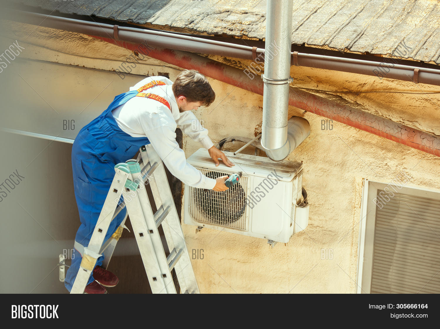 Hvac Technician Image & Photo (Free Trial) | Bigstock