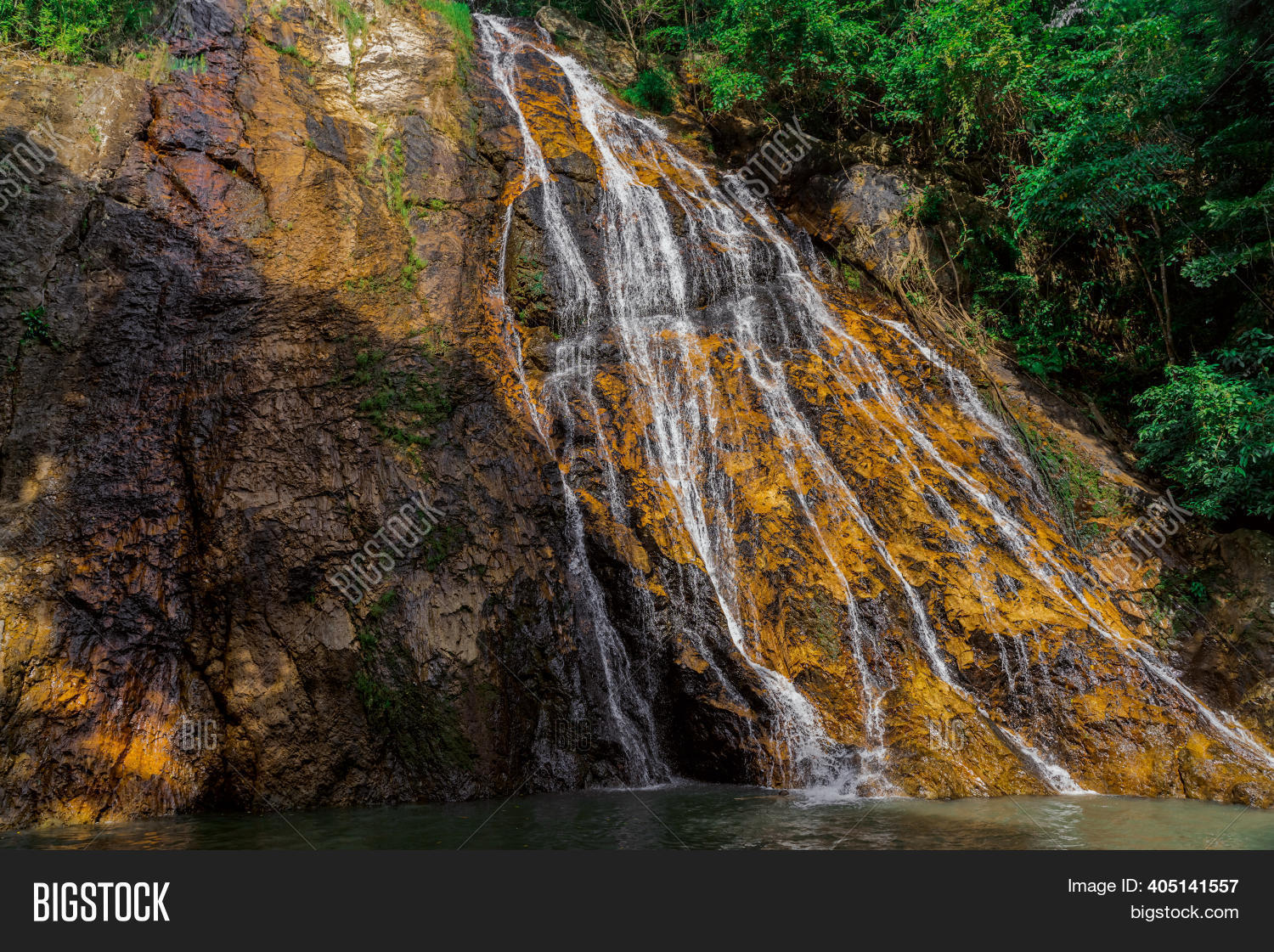 Na Muang Waterfall Image & Photo (Free Trial) | Bigstock