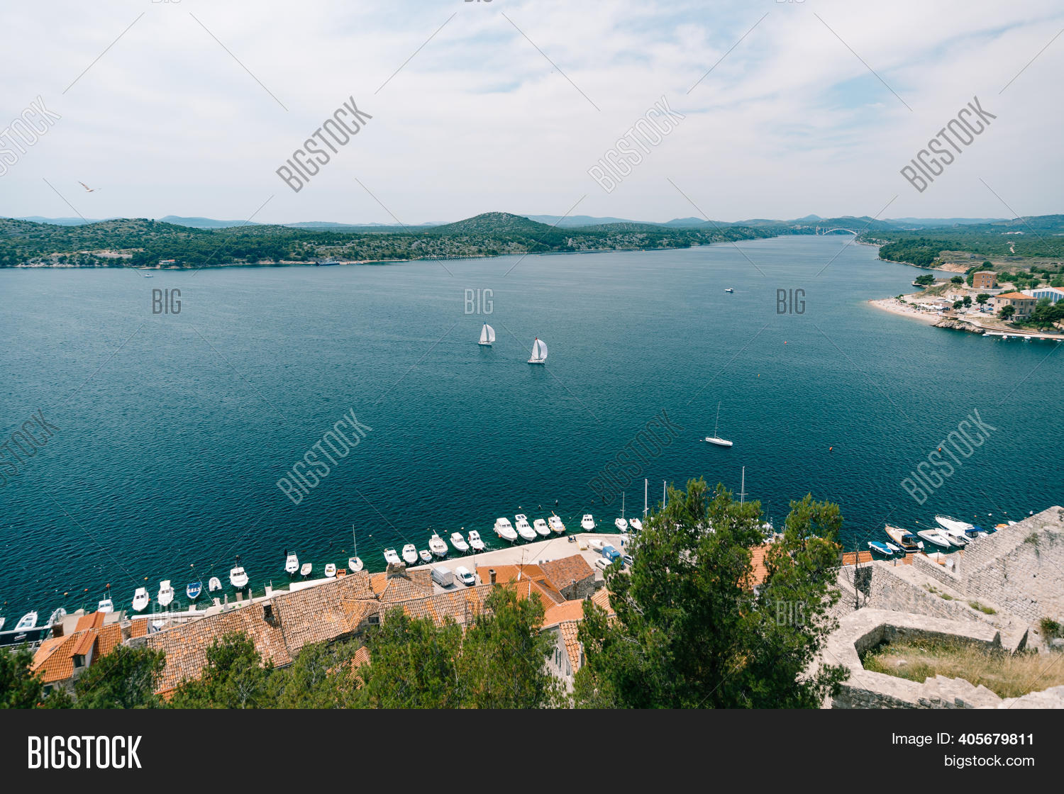 View Embankment Moored Image & Photo (Free Trial) | Bigstock