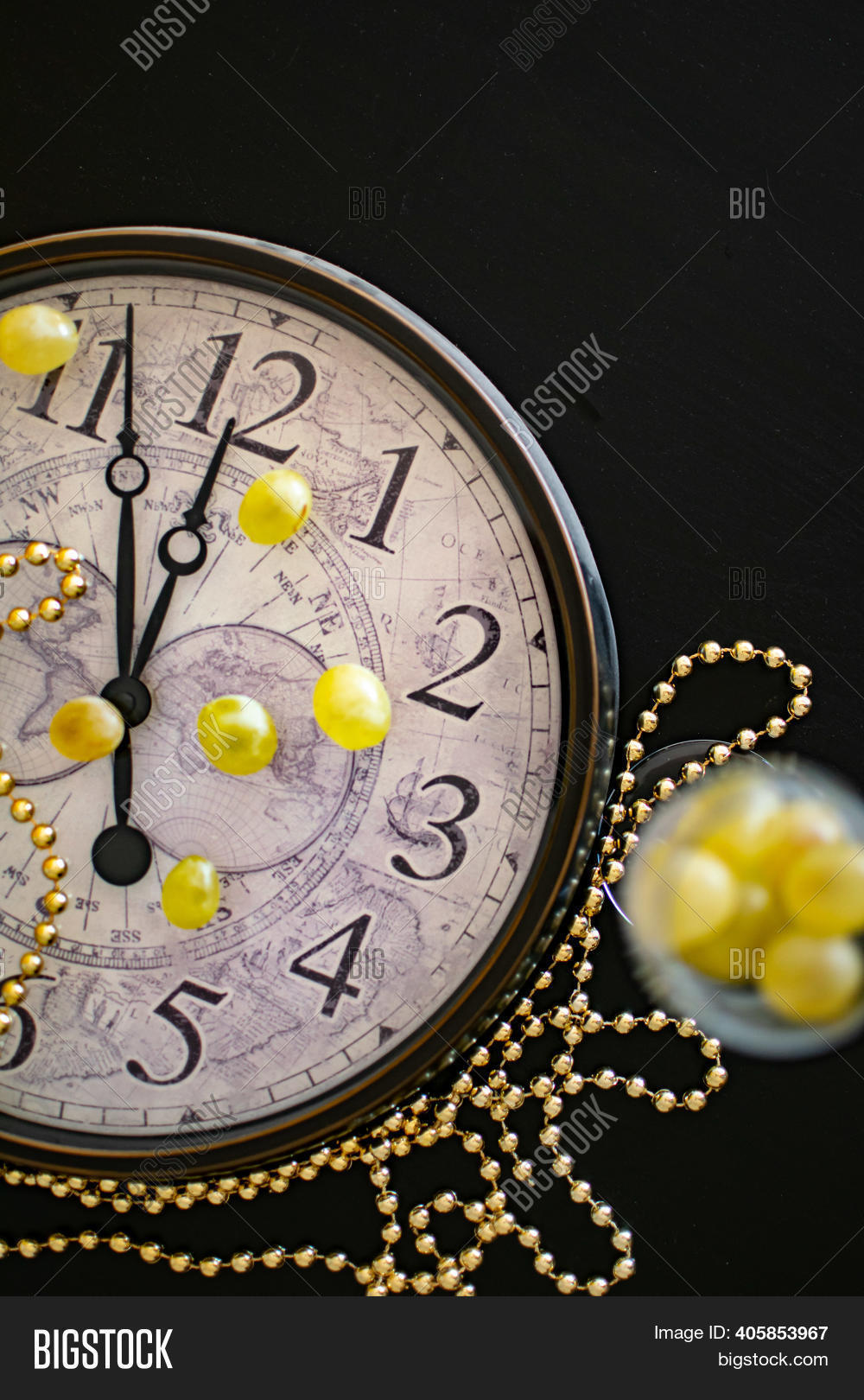 Clock Showing Just Few Image & Photo (Free Trial) | Bigstock